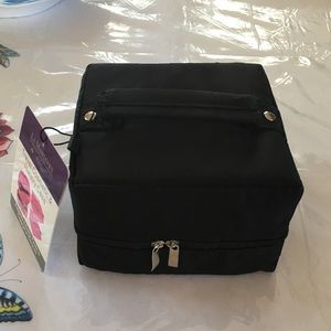 Le Montreux Paris | Bags | Le Montreux Paris Travel Cosmeticsjewelry ...